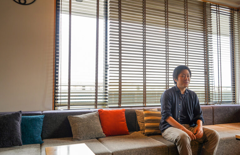 【SYNCADインタビュー】株式会社iDOOR 代表取締役CEO 岡田湧真 LINE x 動画で変わる士業DX 情報配信プラットフォーム L-MagaZineとは | syncAD（シンクアド ...